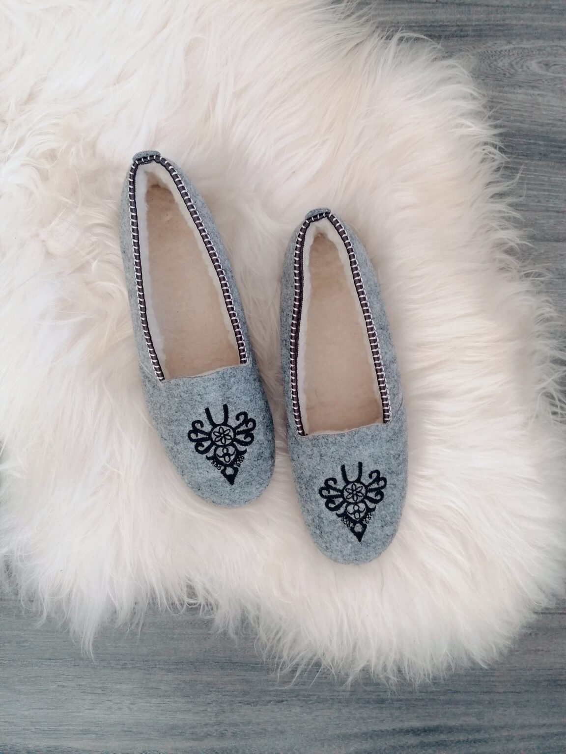 Men’s Felt Full Slippers - HomieeStudio