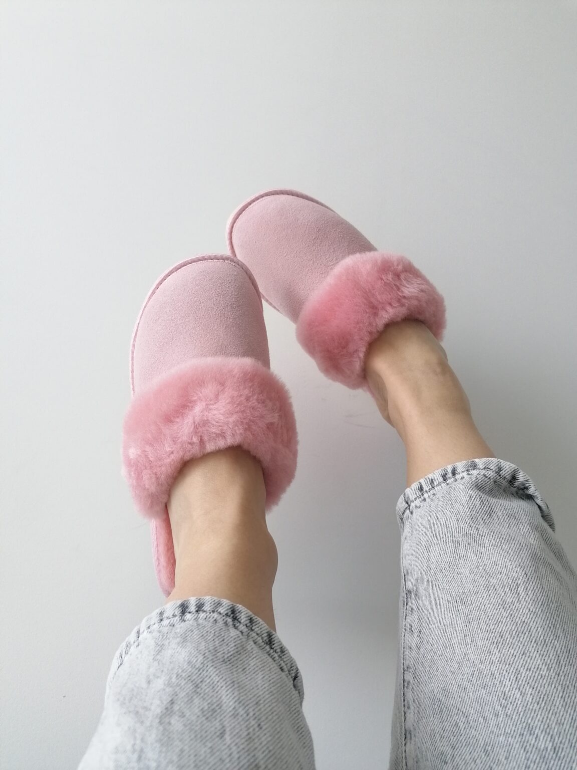 Pink Luxury Sheepskin Mule Slippers - HomieeStudio