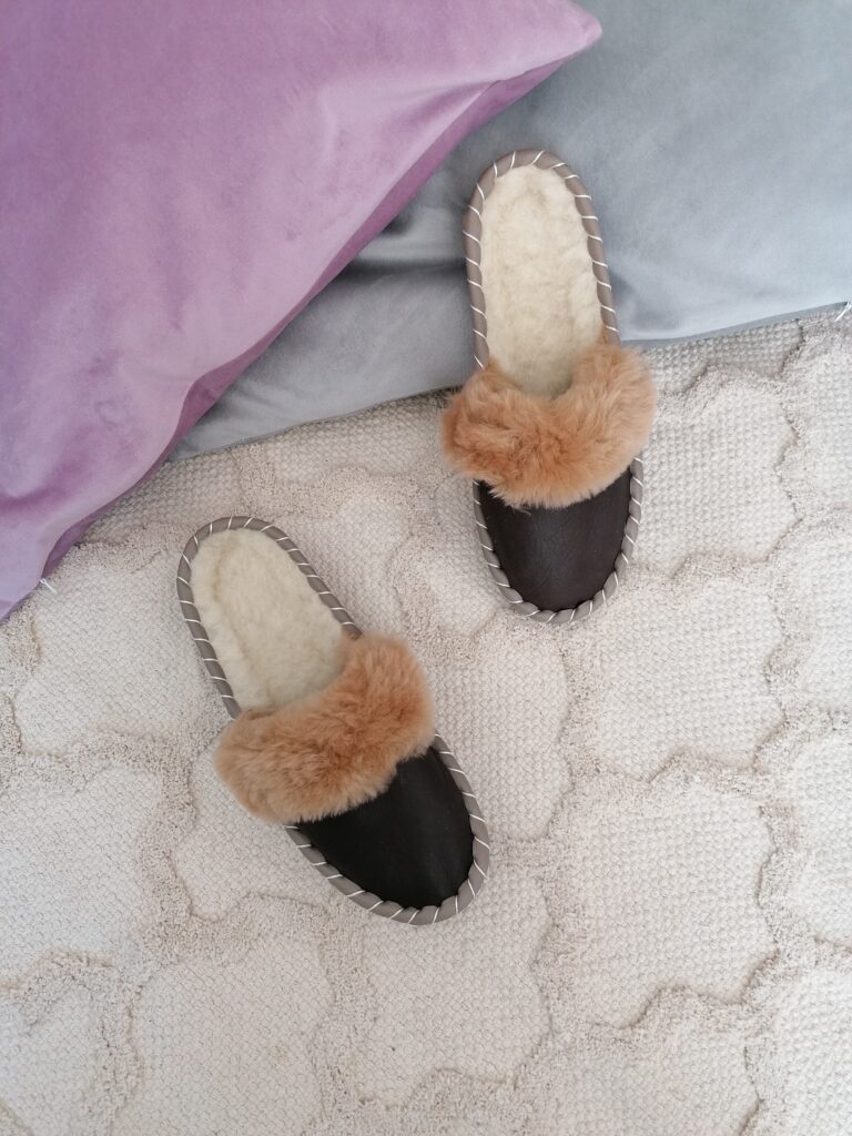 Mokka Sheepskin Mules - HomieeStudio