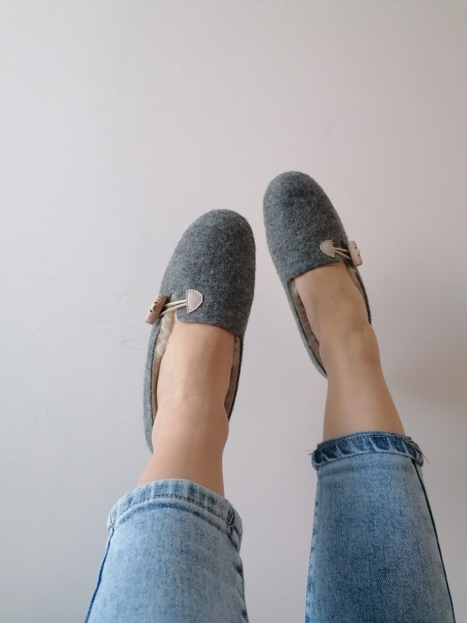 Felt Ballerina Slippers with Cream Details - HomieeStudio