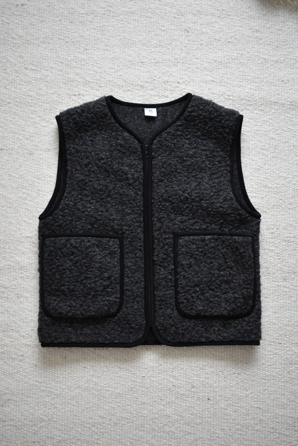 Zip Merino Wool Gilet – Black - HomieeStudio
